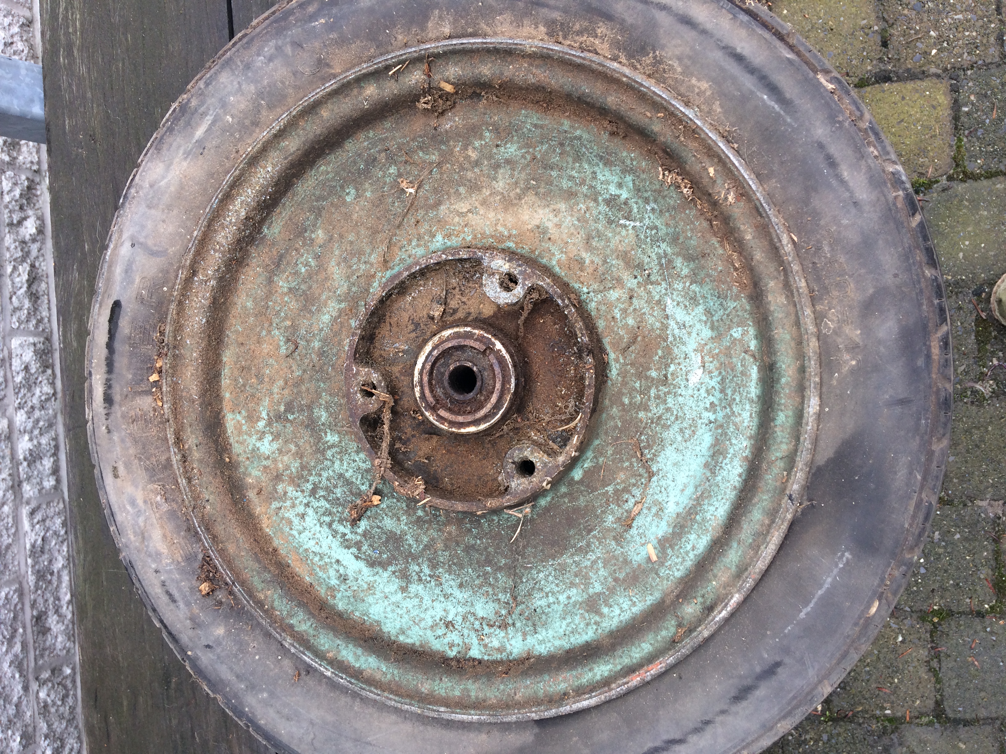 Oude 12 inch velgen - Oldies - Vespaforum.be